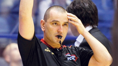 Košarka je igra u kojoj Ika ni kolce"ne svirka" :)(gif)