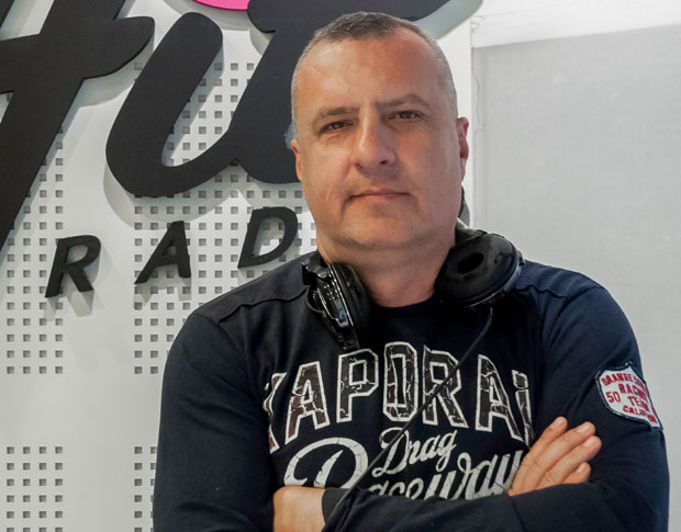 Predrag Popović Pop se iz karantina pohvalio zaštitnom maskom Partizana ...