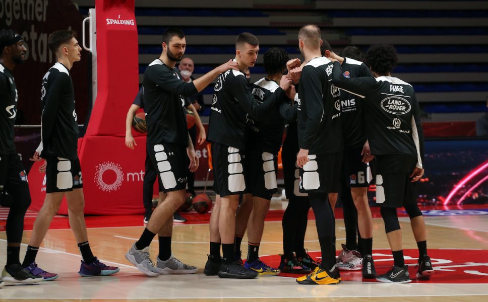 Više od dve nedelje je prošlo od poslednjeg meča Partizana, crno-beli ...