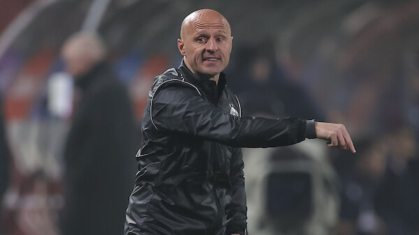 „Stresna je situacija, ali mora se živeti sa zvižducima naših navijača“