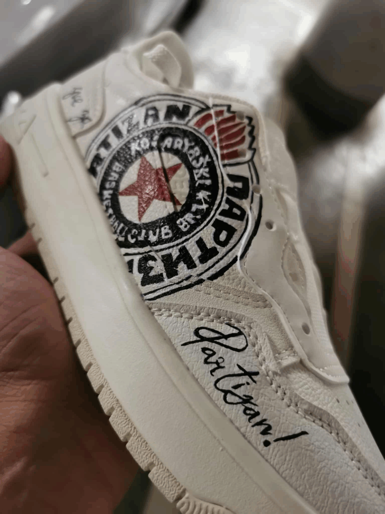 Sve za ljubav, sve za Partizan – poručite svoje patike! 🖤🤍(FOTO)